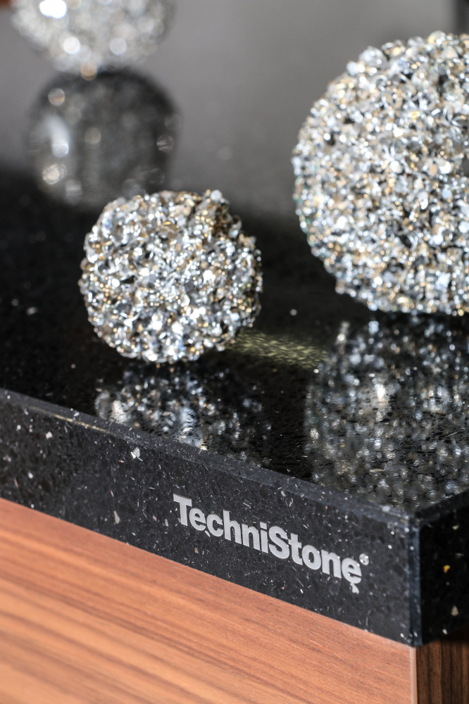 Starlight Black | Technistone